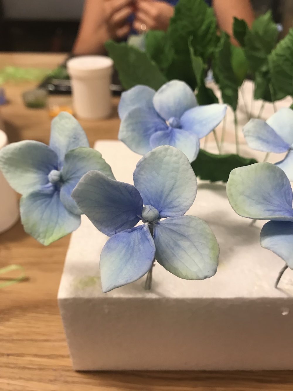 Sugar Hydrangea Class at Julia Fedorova Cakes • baste cut fold